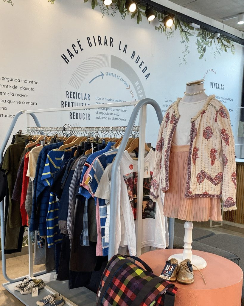 Las 9 ferias y locales con la mejor ropa de segunda mano