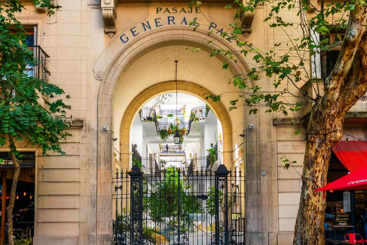 El rincón andaluz escondido: Esta es la la historia del Pasaje General Paz