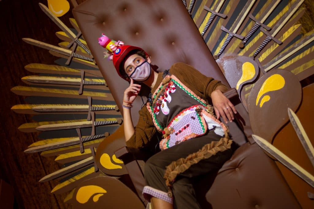 Ya puedes adentrarte en esta divertida fábrica de chocolate