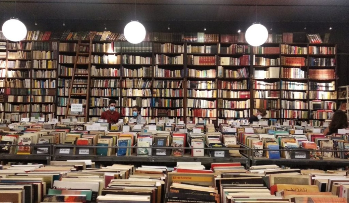 The best bookstores in Barcelona to celebrate Sant Jordi
