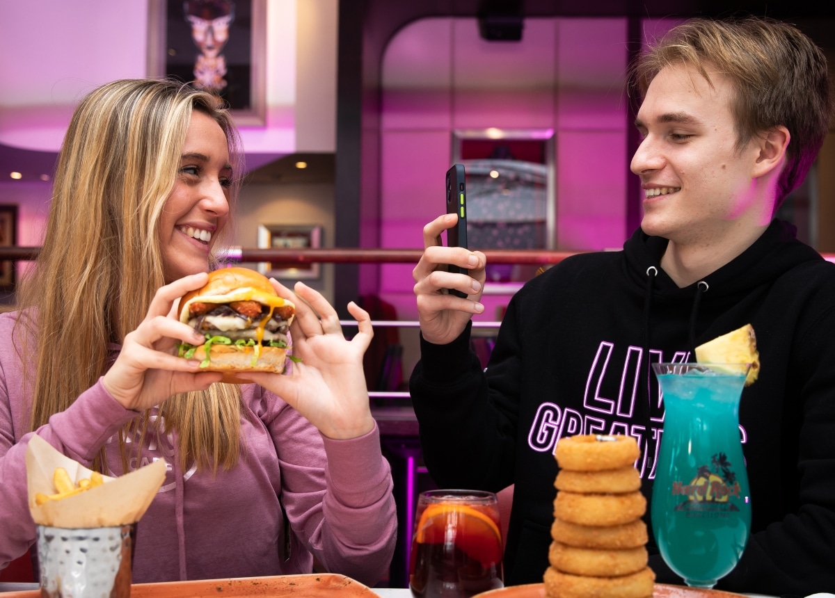 Hard Rock Cafe presenta al mundo la Messi Burger