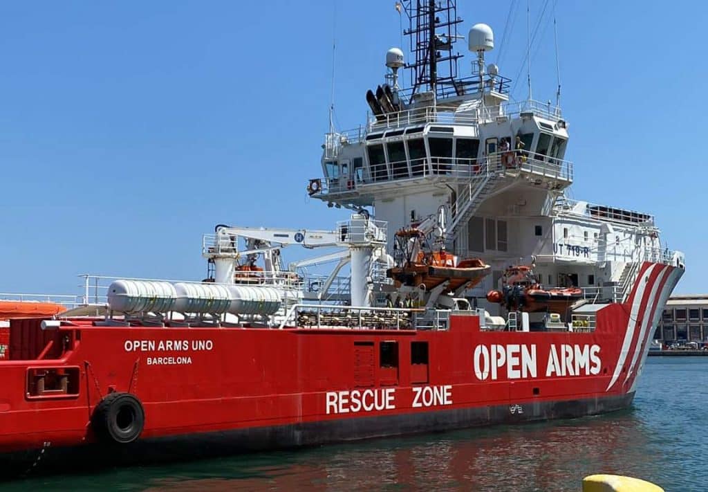 Open Arms Uno zarpa rumbo a su primera misión humanitaria