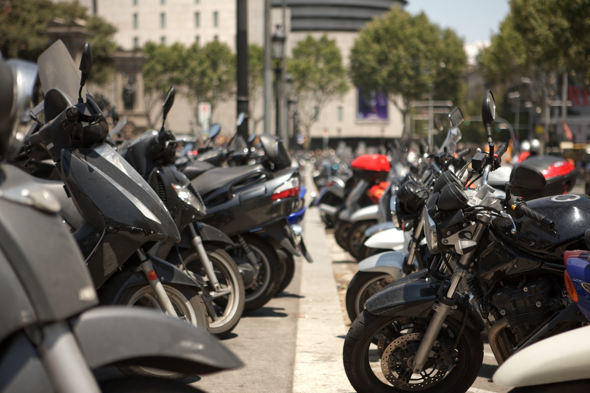 Goodbye to the exhaust pipe: Barcelona will give you €600 and retire ...