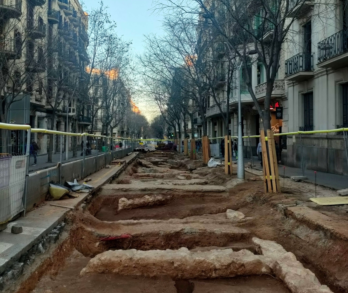La superilla del Eixample destapa una masía de 500 años