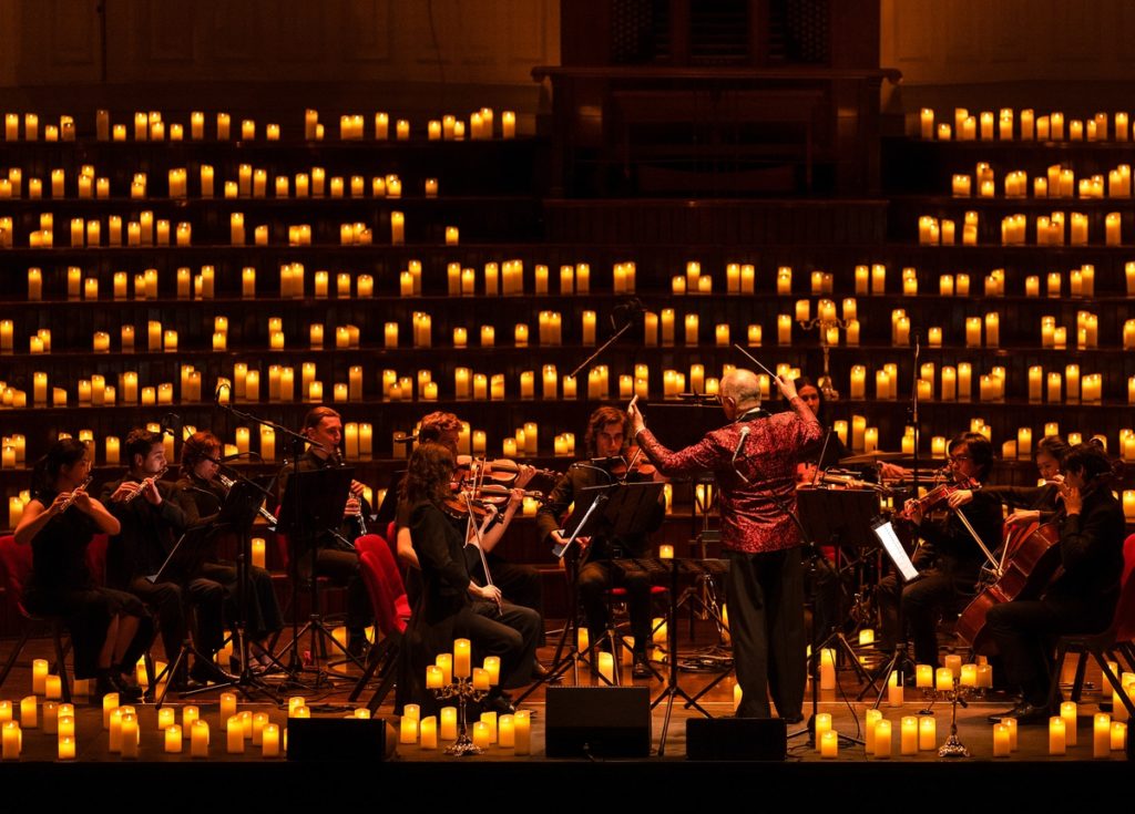 Candlelight Orquesta llena el Palau de la Música a ritmo de Queen