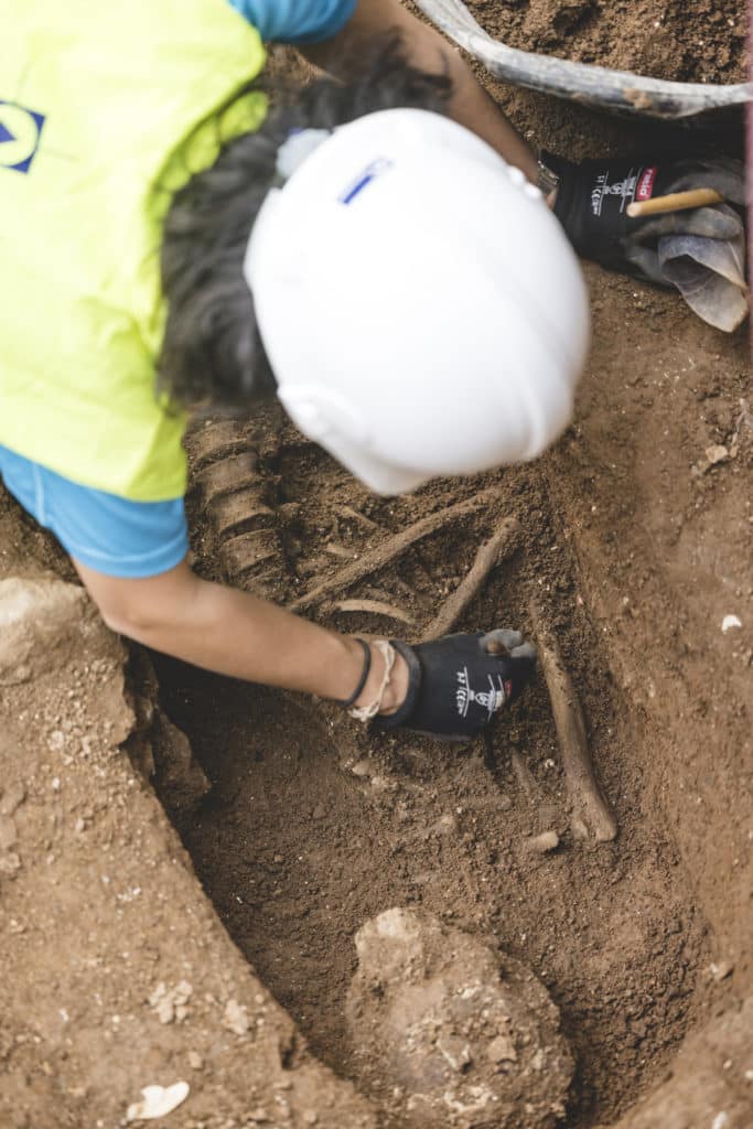 Barcelona descubre 7 tumbas romanas más bajo Via Laietana