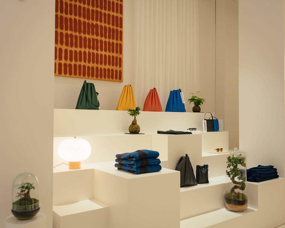 La marca barcelonesa de moda sostenible Thinking Mu abre su primera pop ...