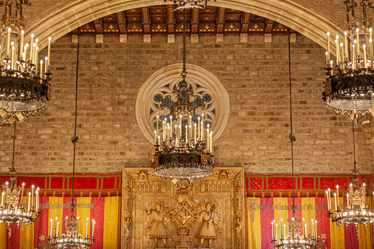 Saló de Cent: el salón medieval donde puedes casarte en Barcelona