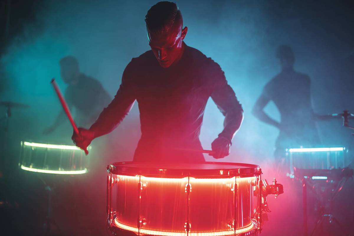 Rhythmus, Farbe und ein Filmrepertoire treffen in dieser Percussion-Show in Barcelona aufeinander.