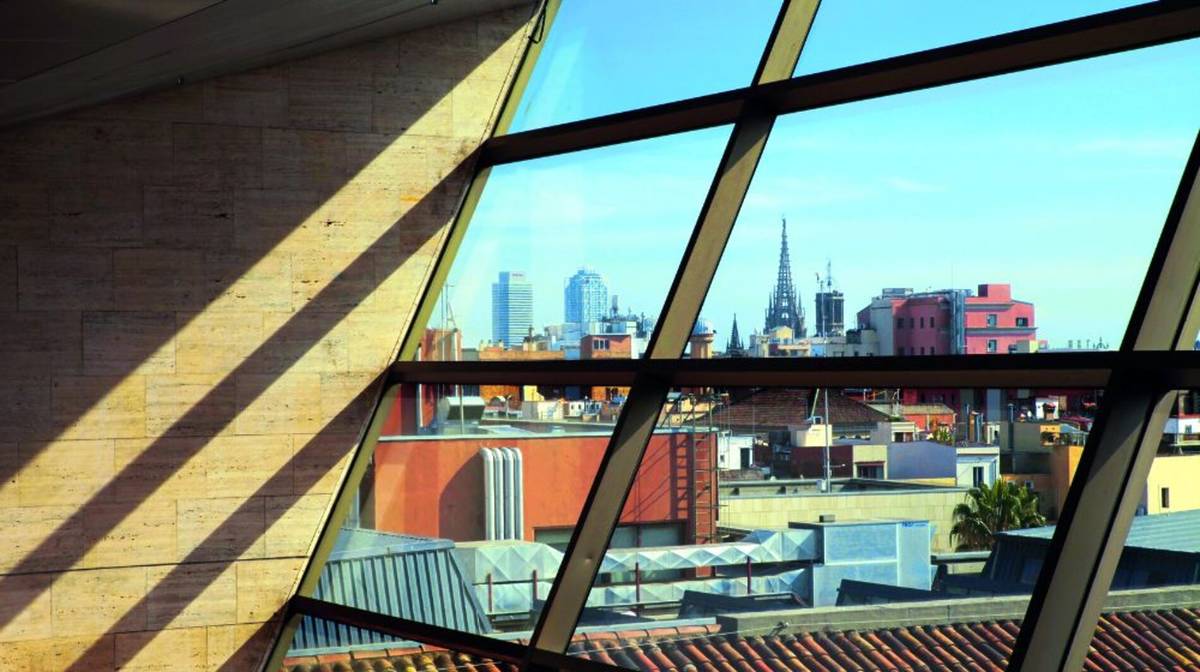 The viewpoint over the sea of the CCCB opens for free one Sunday per ...