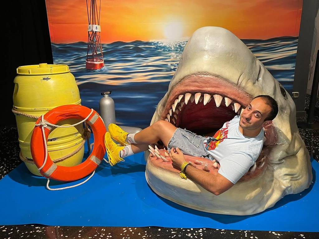 Spielberg's "Jaws" returns to Barcelona: 2-meter models and 50th ...