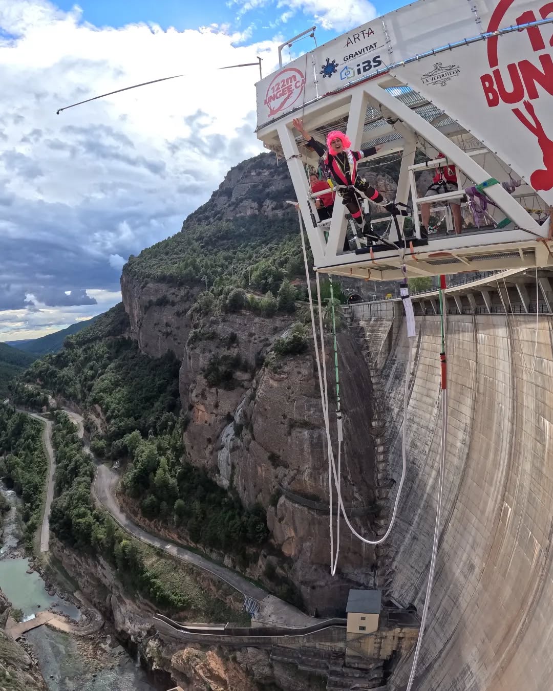 The highest bungee jumping in Spain is an hour and a half from ...