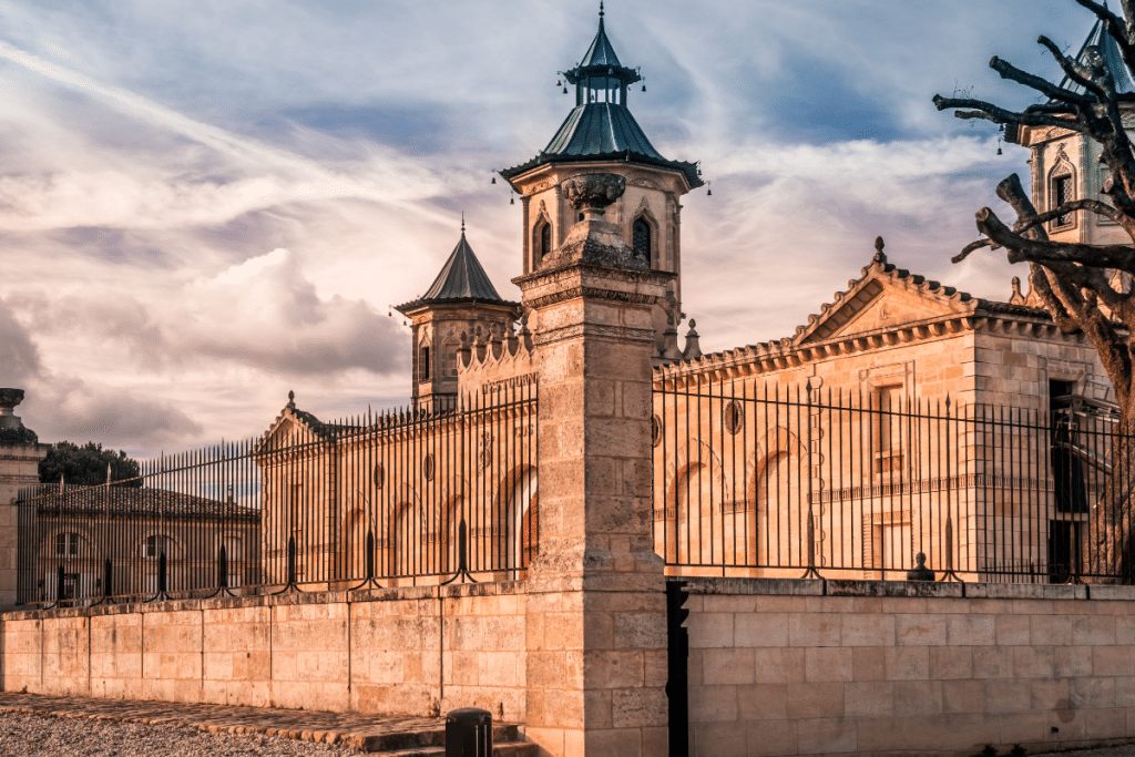 Top 10 most beautiful Bordeaux wine châteaux! - Bordeaux Secret