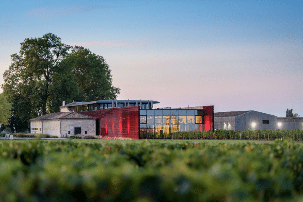 Top 10 most beautiful Bordeaux wine châteaux! - Bordeaux Secret