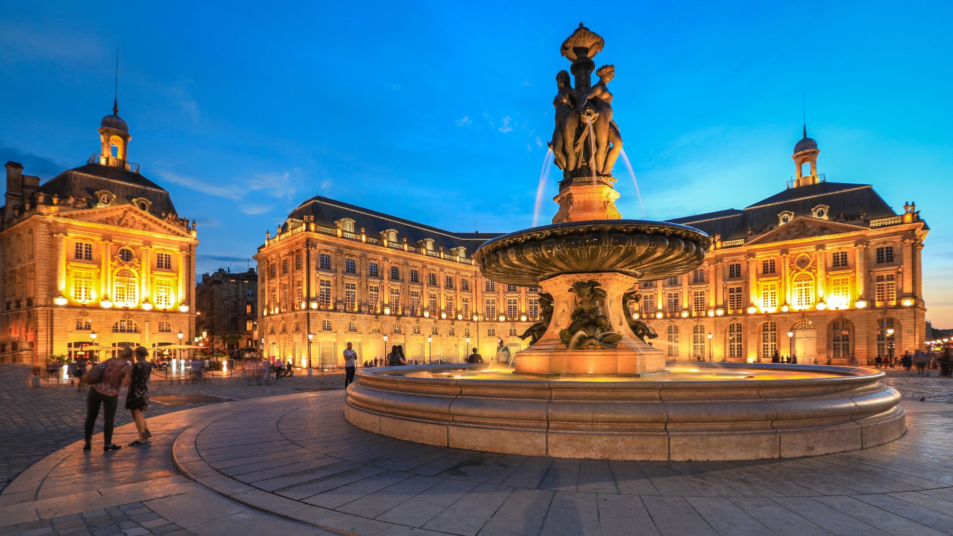 La place de la Bourse figure parmi les plus belles places de France
