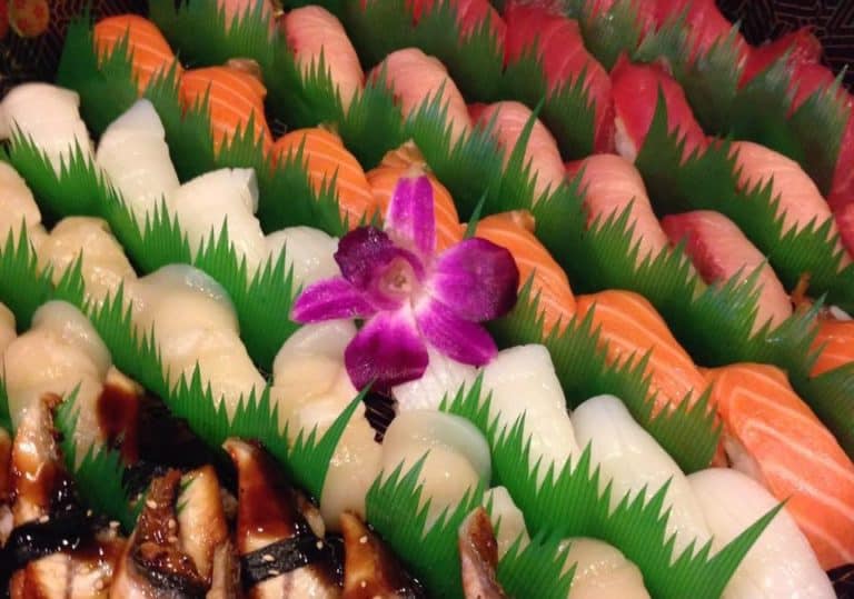 10 Japanese Restaurants In Boston That'll Transport You To Tokyo