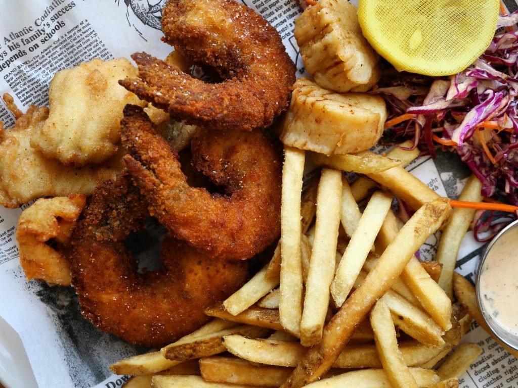 Best Seafood Restaurants In Boston: 10 Worth Shell-ebrating