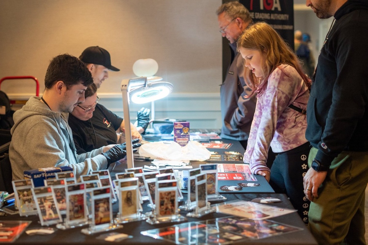 Largest Northeast Sports Card Expo Tours Boston: This Weekend