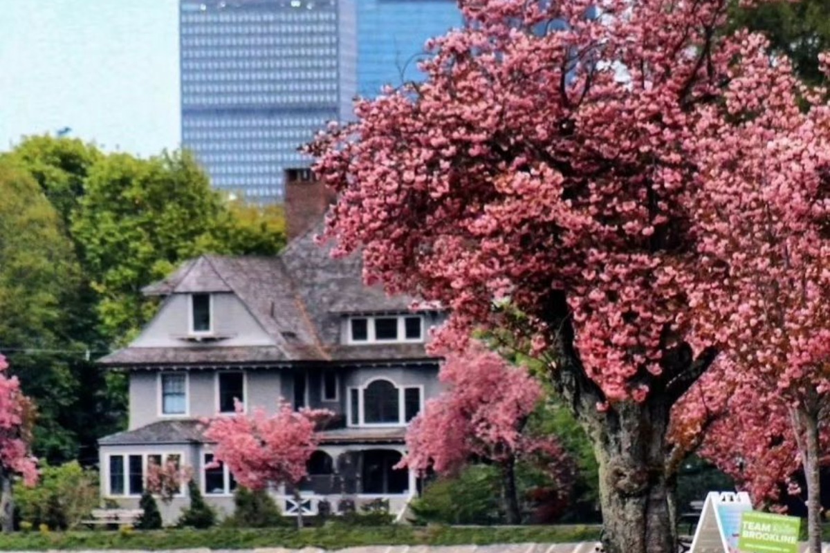 Greater Boston Town Named 'Top 10 US Suburbs To Live' In 2024