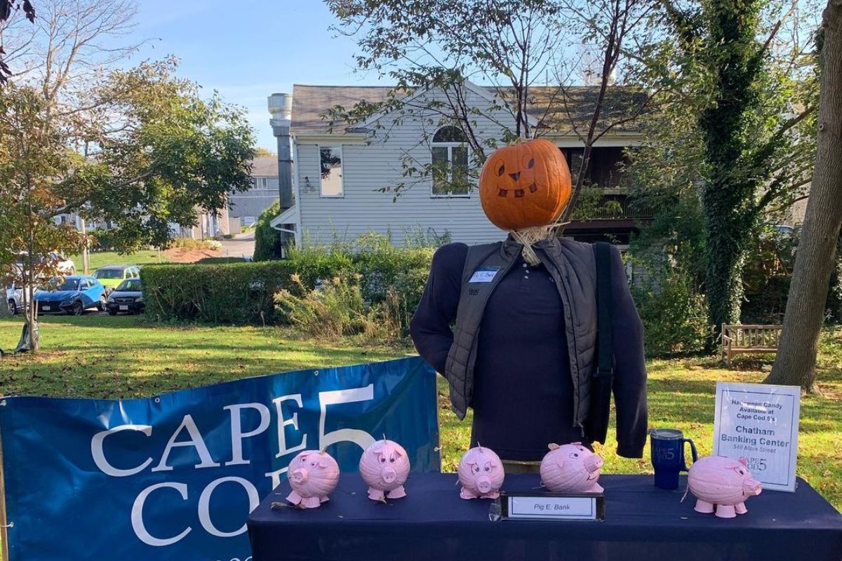 This Cape Town Adorns Itself With Life-size 'Pumpkin People' In October
