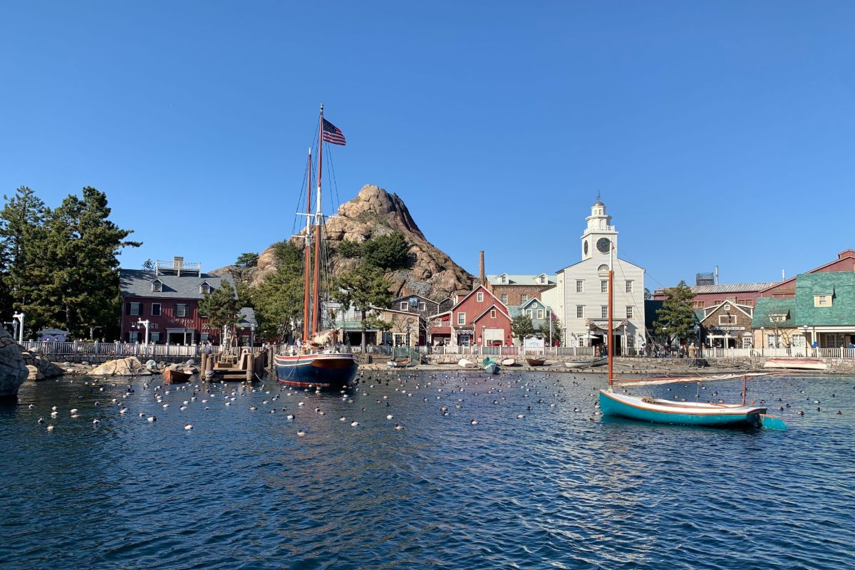 Tokyo Disney Designs Waterfront To Replicate Cape Cod In Japan