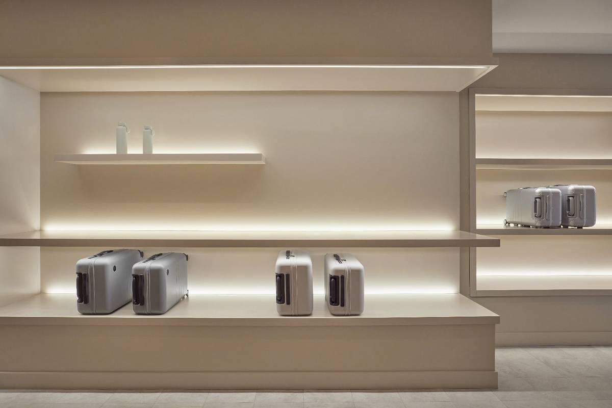 This Canadian Travel Brand Sells A Piece Of Luggage Every 10 Minutes ...