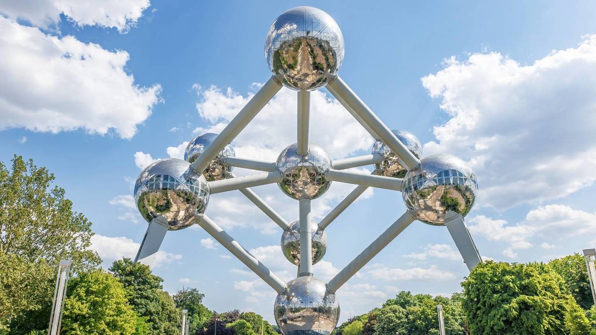 The Brussels Atomium: do you know its secrets?
