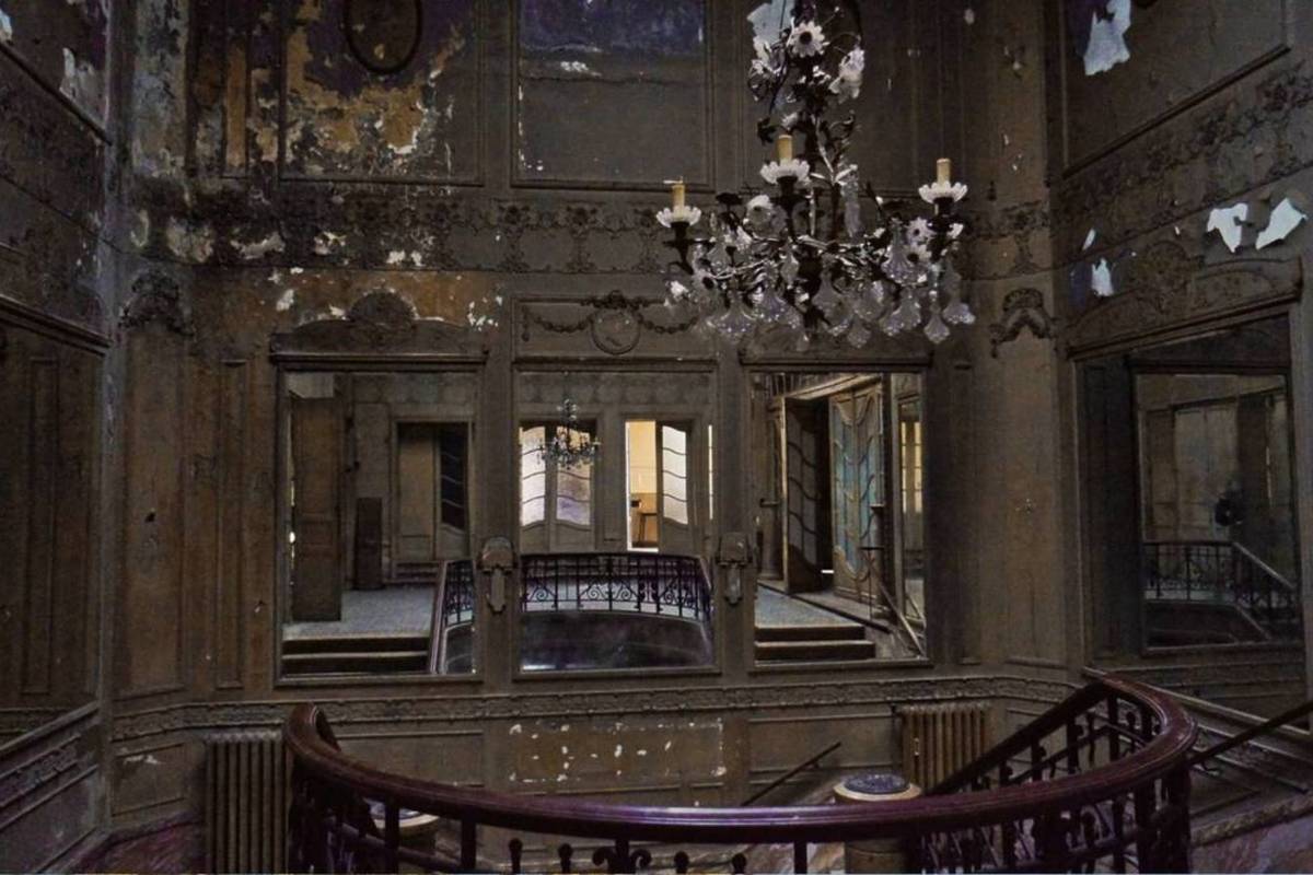 In Brussels, this 1905 palace on the Saint-Gilles square was the secret ...