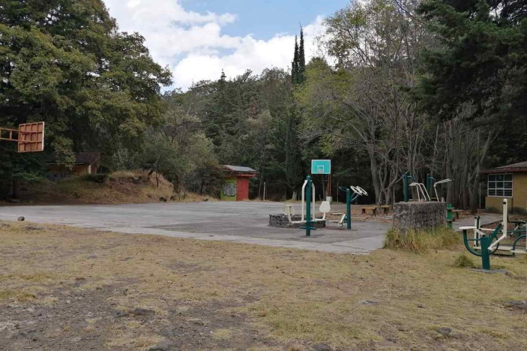 ¿Una cancha de futbol en un volcán? Sí, está en la CDMX