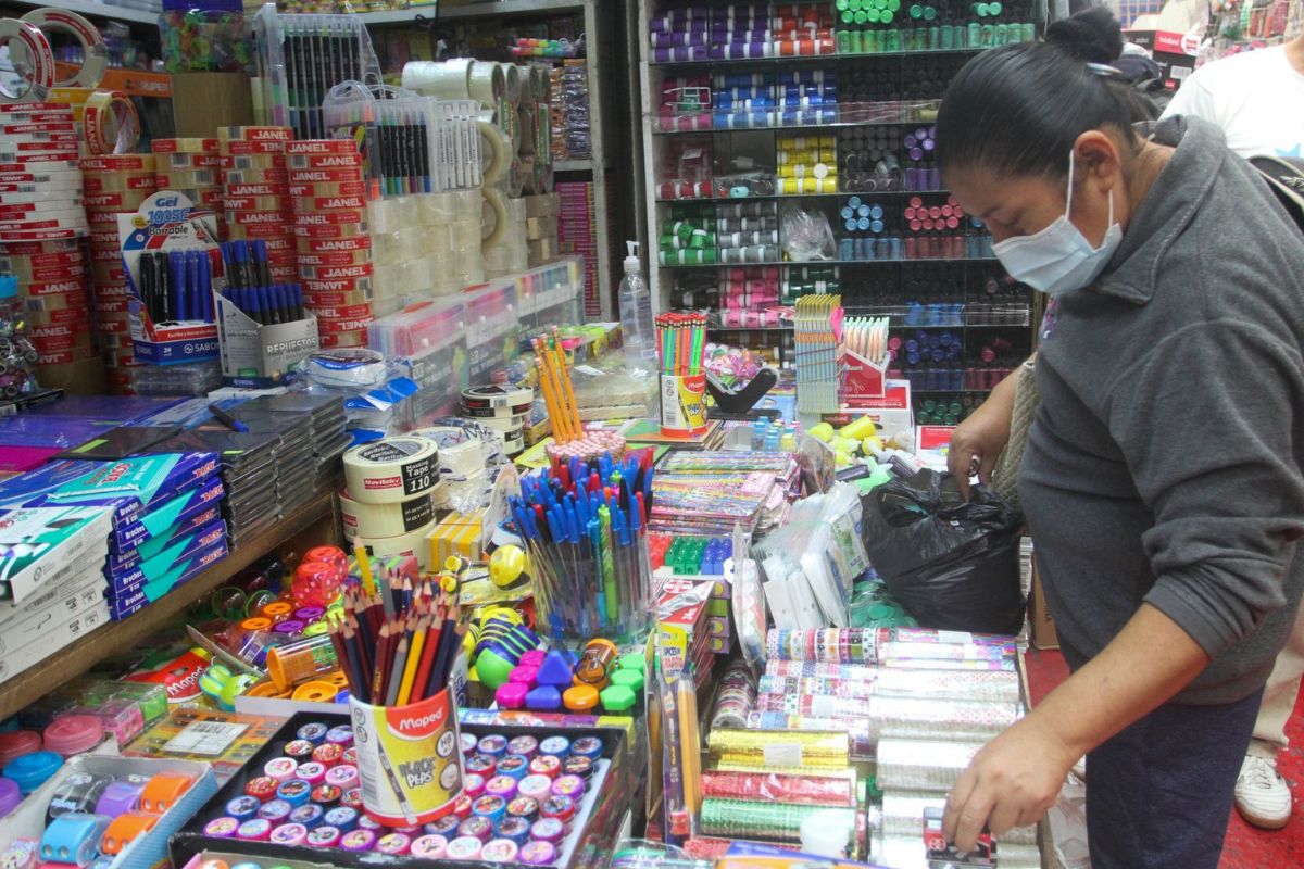 Where to buy cheap school supplies in Downtown CDMX
