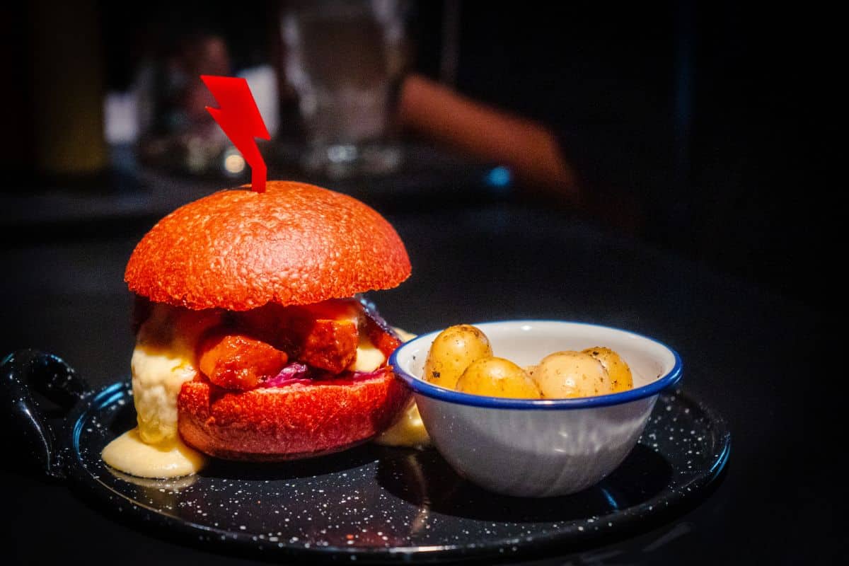 ¡Indómita Burger tiene recetas con café, huitlacoche y whisky!
