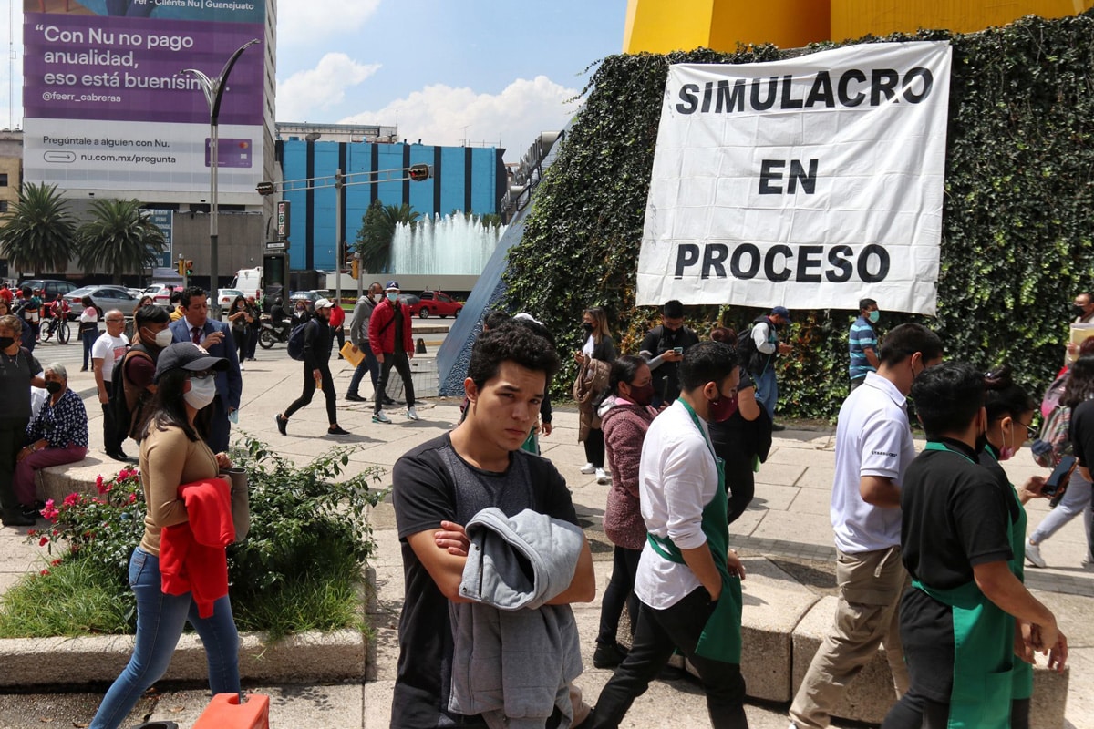 Simulacro de sismo: ¿Qué es lo que debes de hacer?