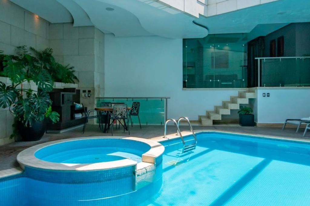 Moteles con alberca en CDMX perfectos para una pool party