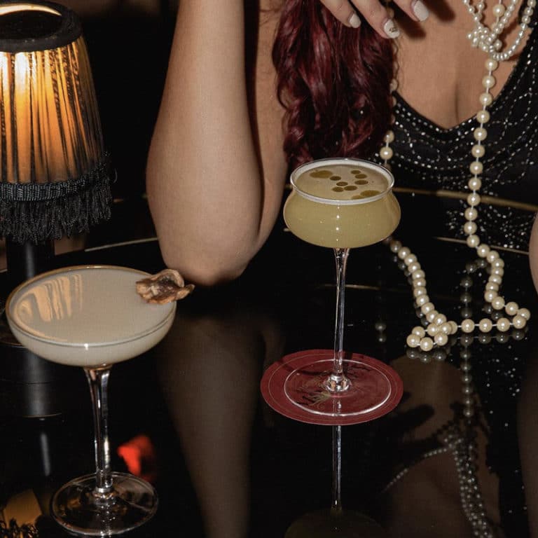 6 bares temáticos en CDMX donde beber es una experiencia