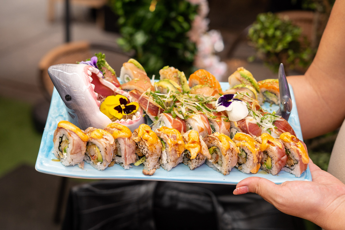 Aburiya: ¡Promoción de sushi 3x1 diario, karaoke y más!