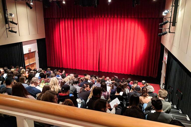 Los mejores lugares en CDMX para salir en pareja de noche