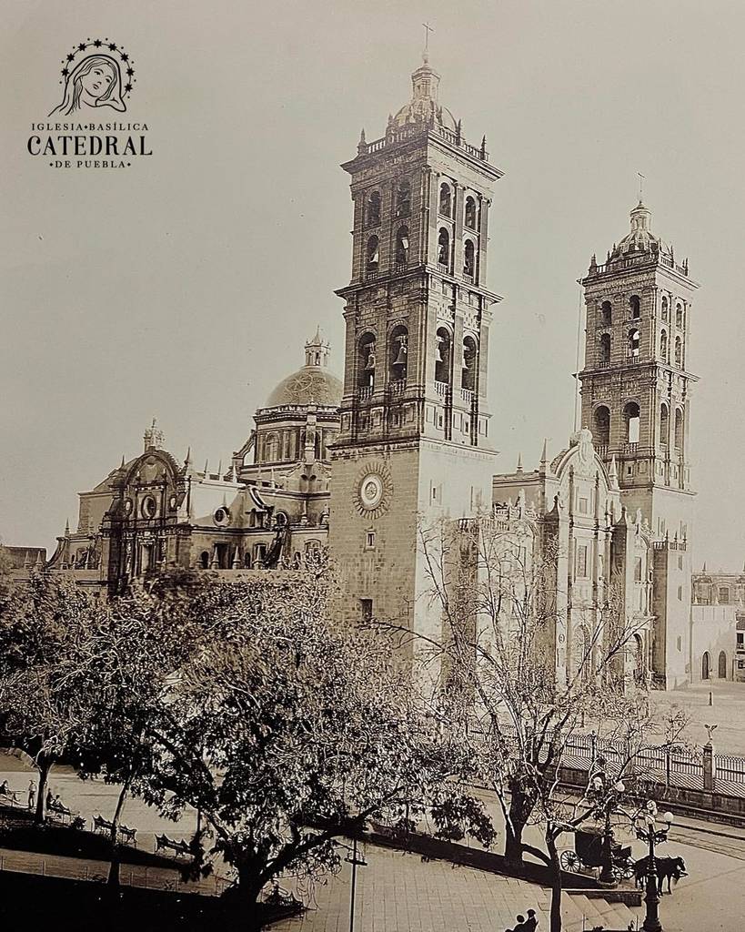 Razones para visitar la majestuosa catedral de Puebla