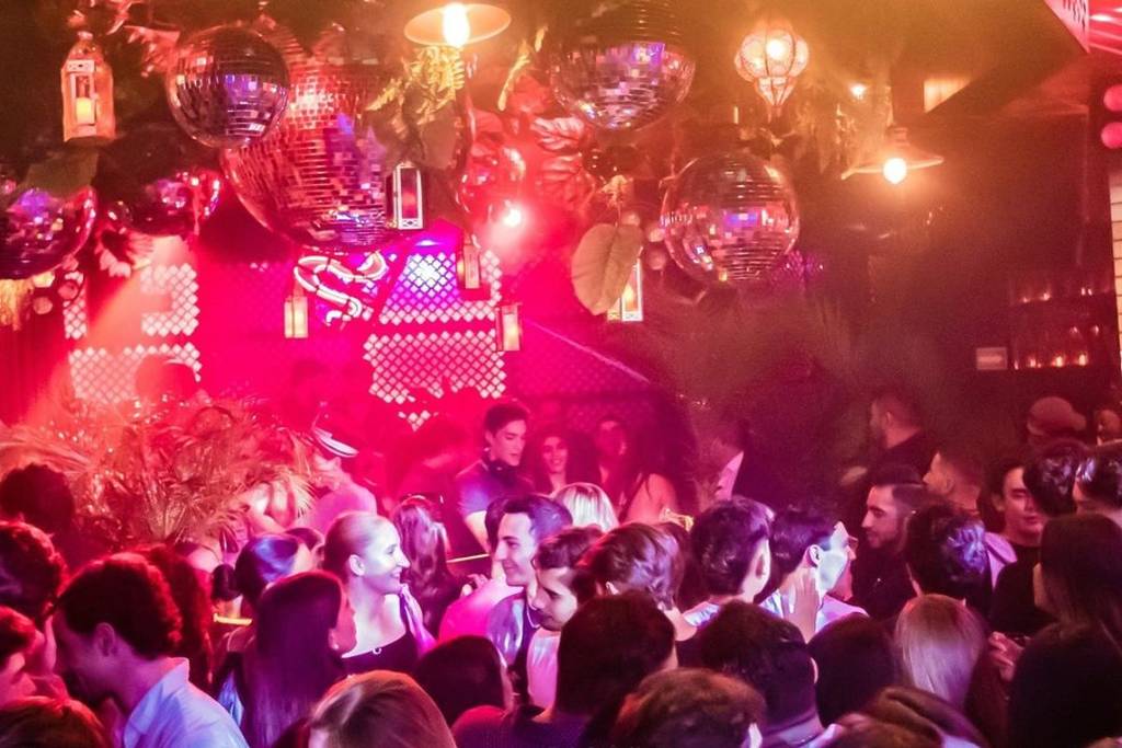 Antros en la Roma con fiesta y ambiente divertidísimo