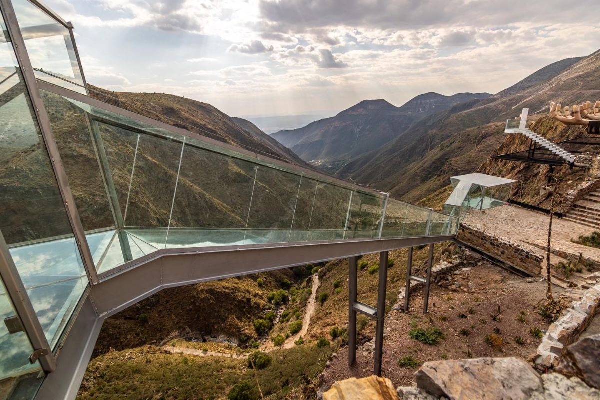 Meet the glass slide in a hotel in Real del Catorce