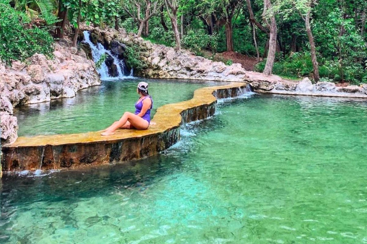 A dip in springs and waterfalls for $150 at this natural spa: ideal for ...