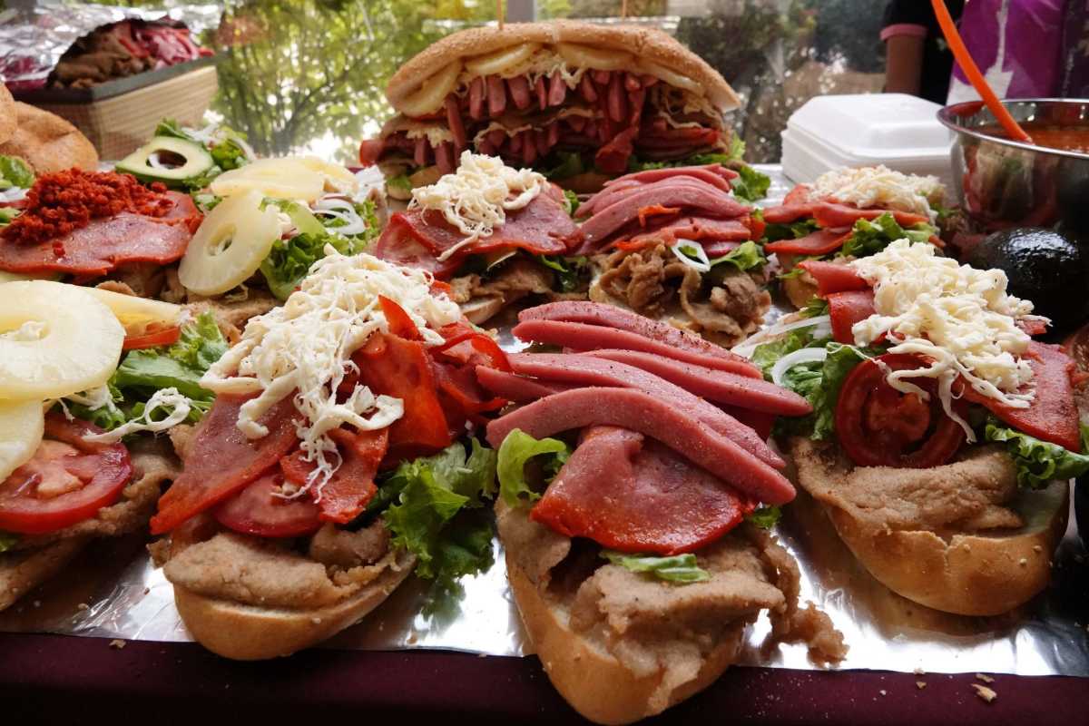 Vuelve la Feria de la Torta a CDMX: más de 90 expositores y una torta ...