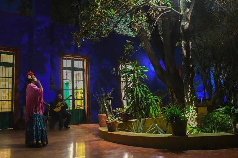 Live the Blue Night at the Frida Kahlo Museum: magical evenings only ...