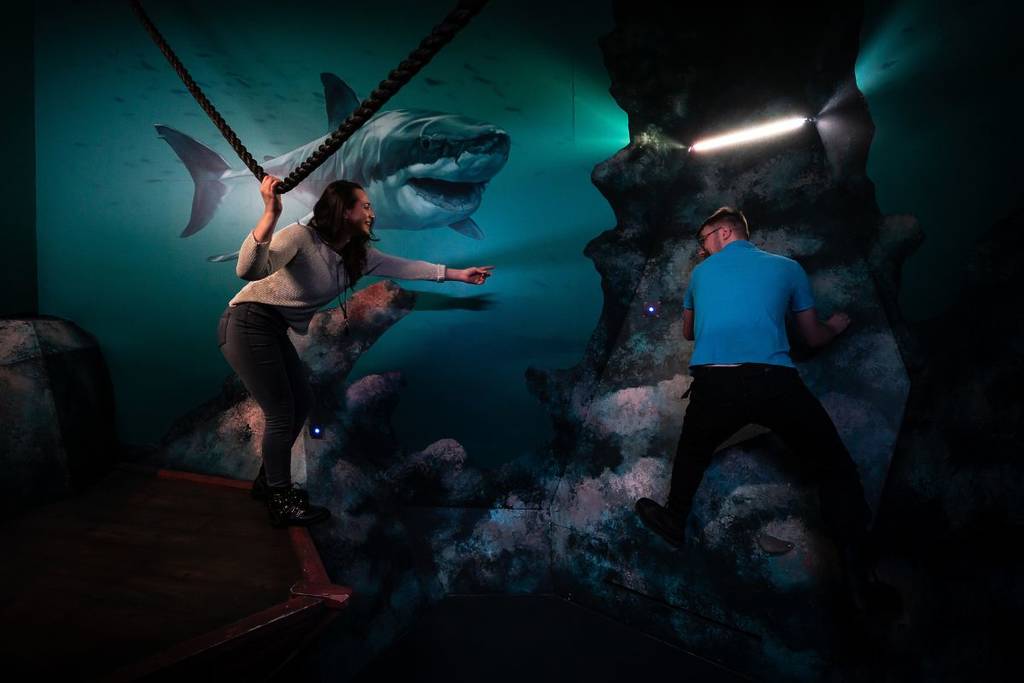 6 hidden anti-stress activities in Mexico City: smash objects, jump on ...
