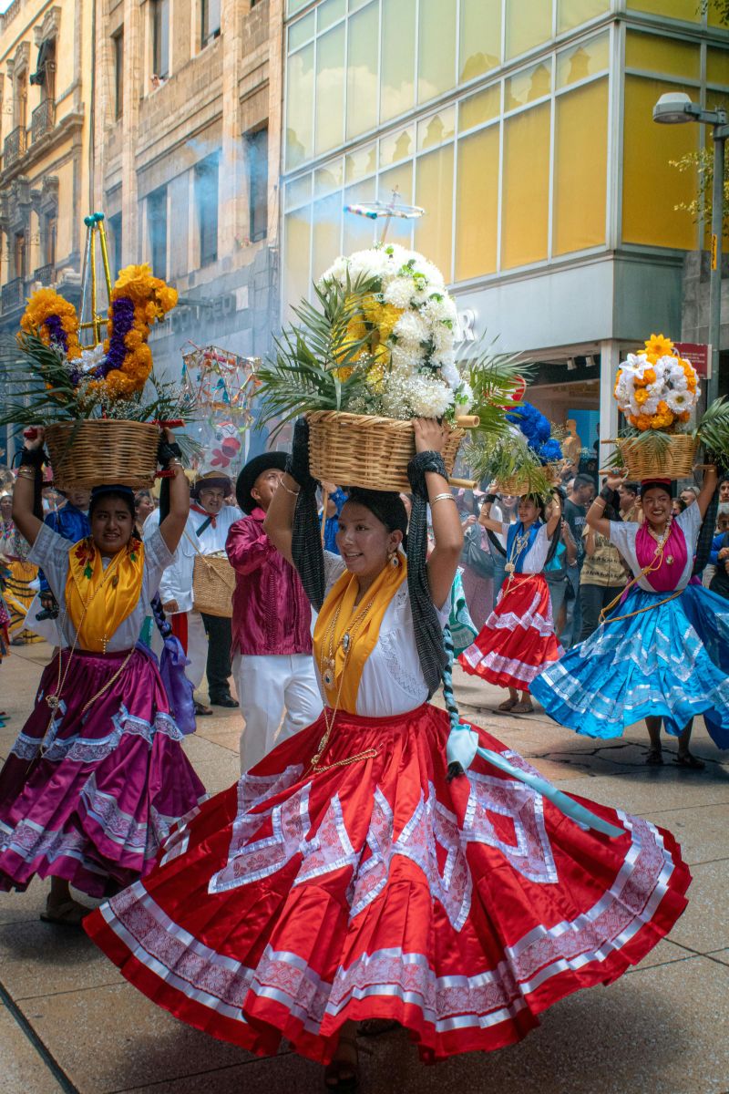 ¡Calenda Triqui en el Centro Histórico de CDMX! Este pueblo de Oaxaca ...
