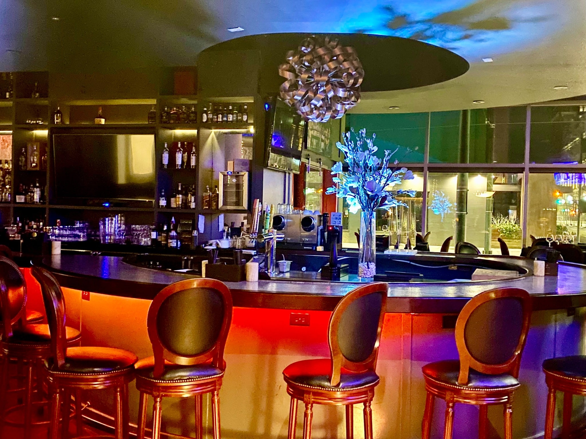 9 Sizzling Steakhouses In Cincinnati Where Meat Meets Magic