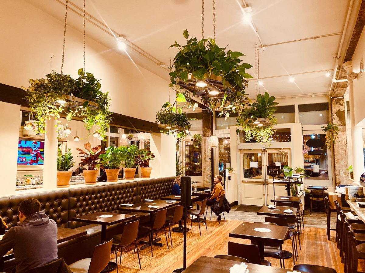 10 Japanese Restaurants In Cincinnati To Transport You To Tokyo!