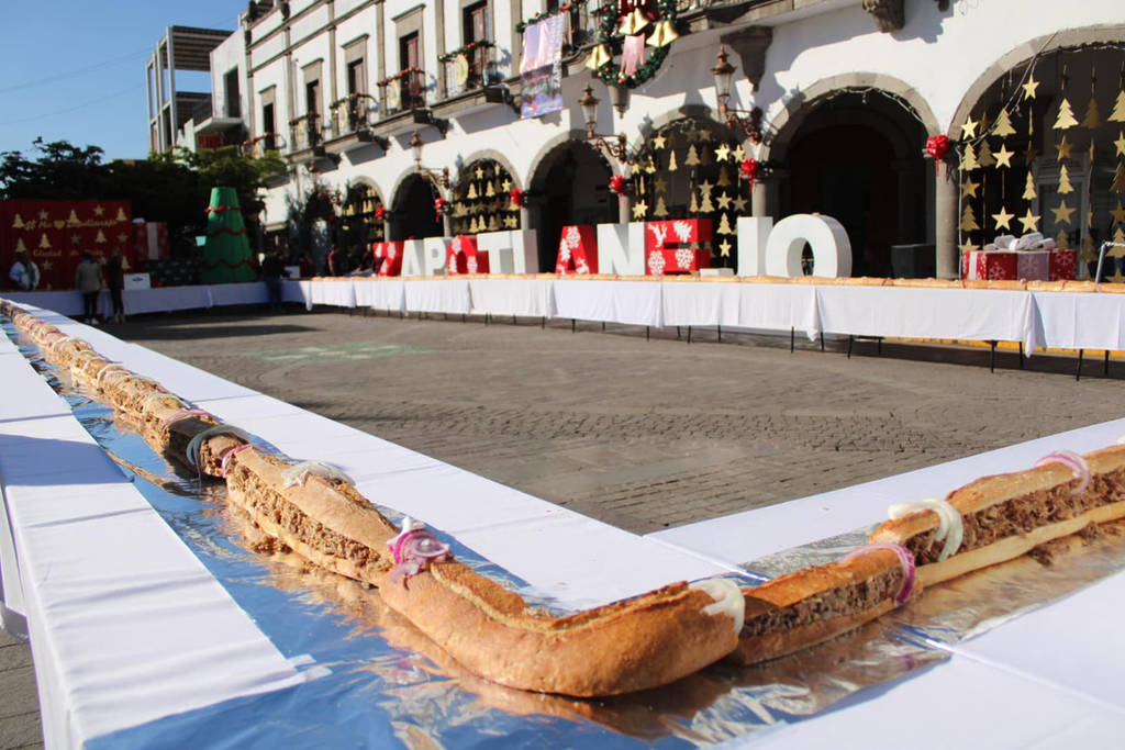 Así será la rosca de torta ahogada más grande de Jalisco