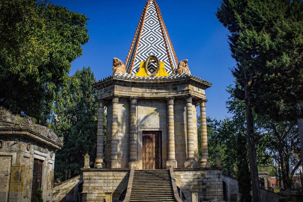 Las 4 leyendas más tenebrosas del Panteón de Belén