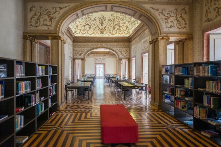 Lisbon's Most Beautiful Libraries: 10 That Stick In The Memory