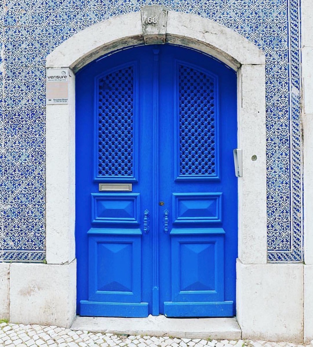 30 fotos das mais belas portas de Lisboa